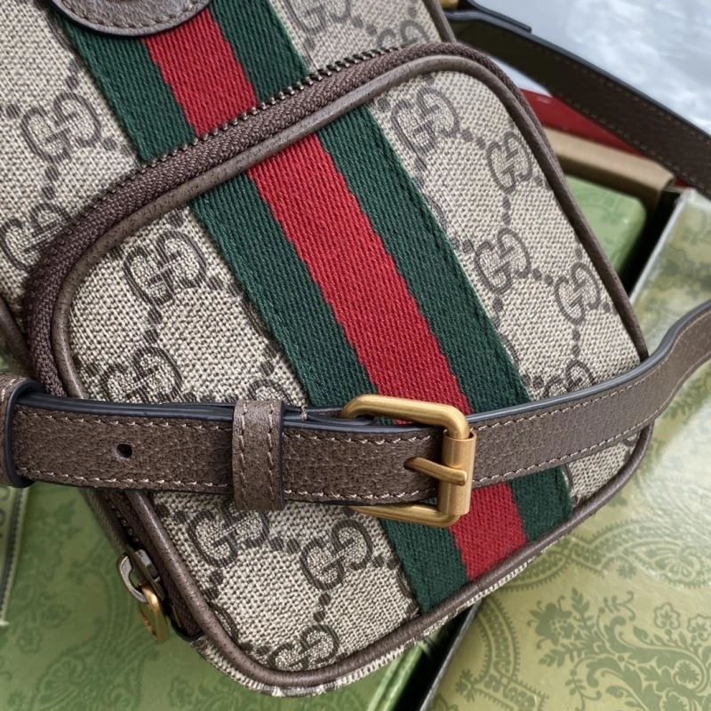 Accurate model Gucci Satchel Bags