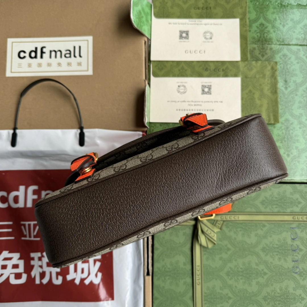 Accurate model Gucci Satchel Bags