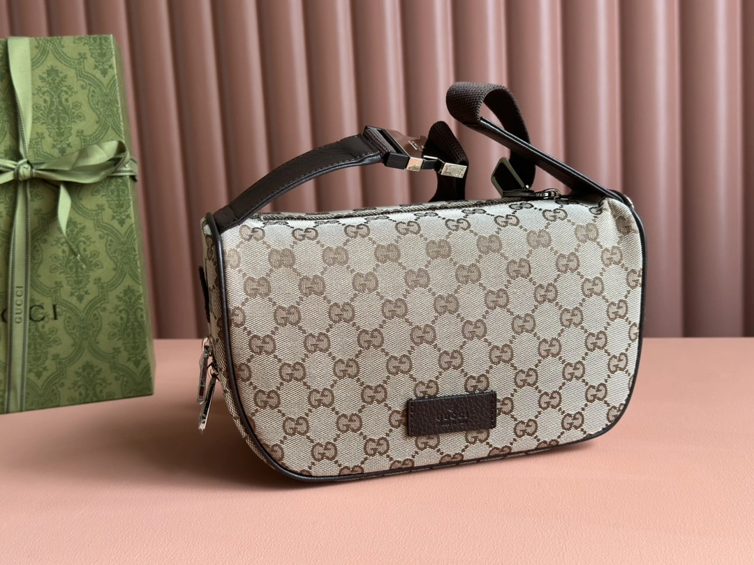Gucci Satchel Bags
