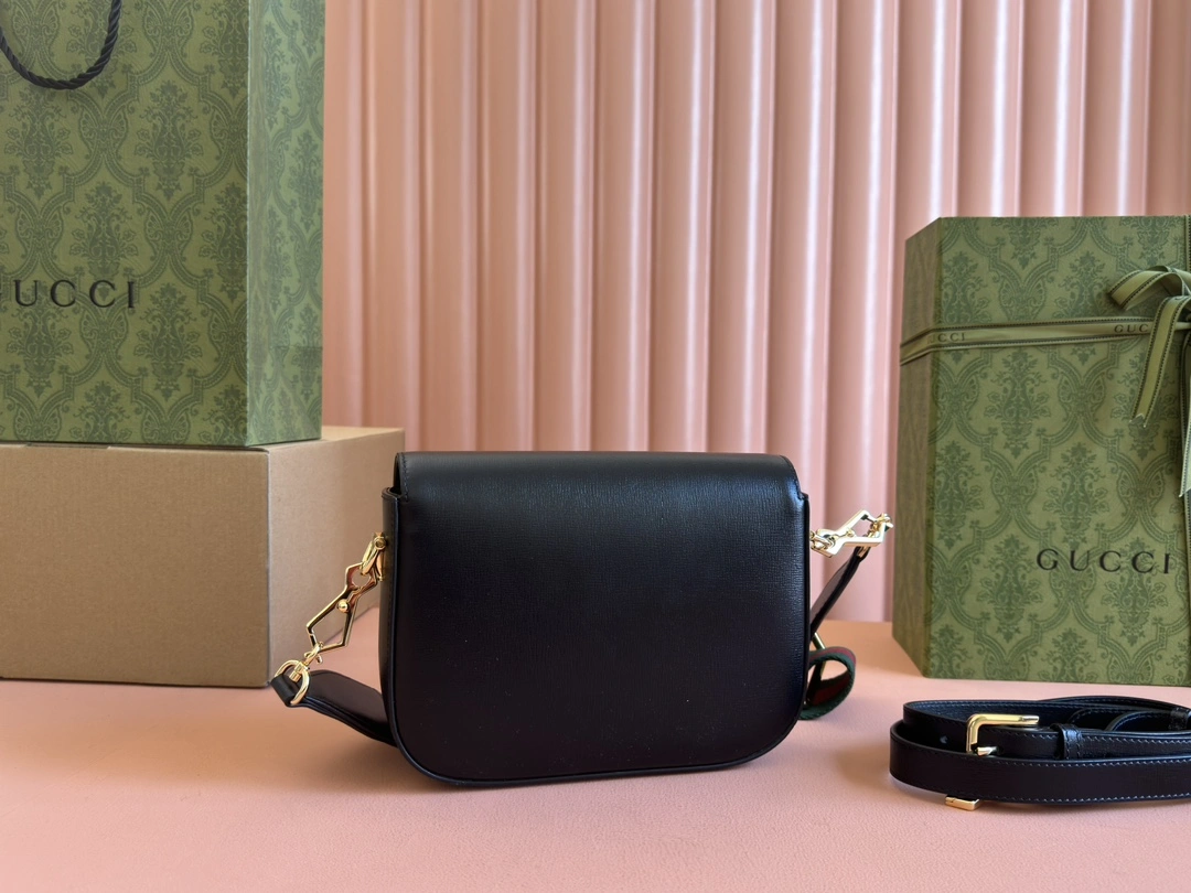 Accurate model Gucci Satchel Bags