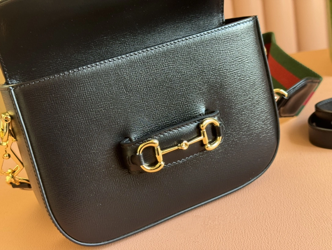 Accurate model Gucci Satchel Bags