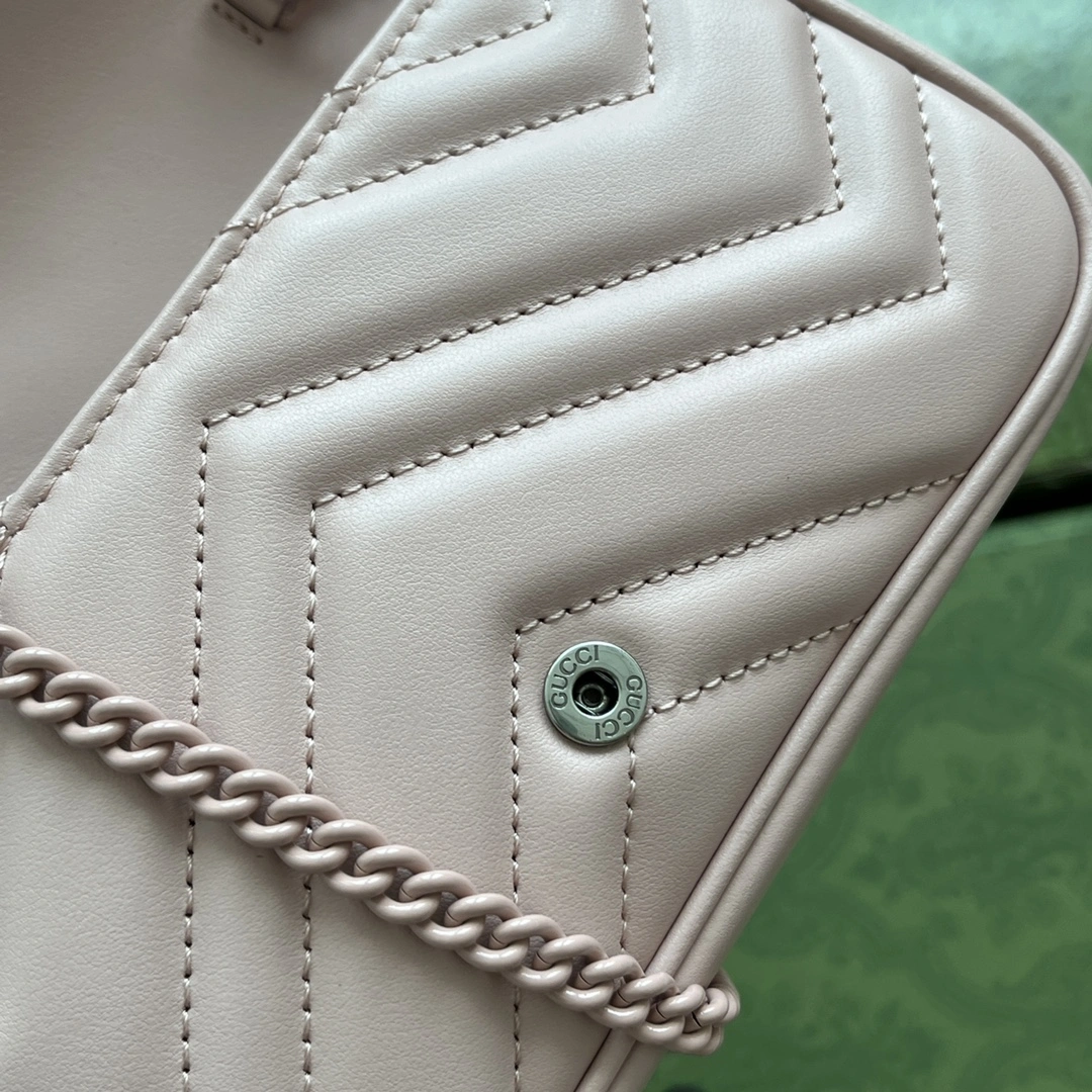 Accurate model Gucci Satchel Bags