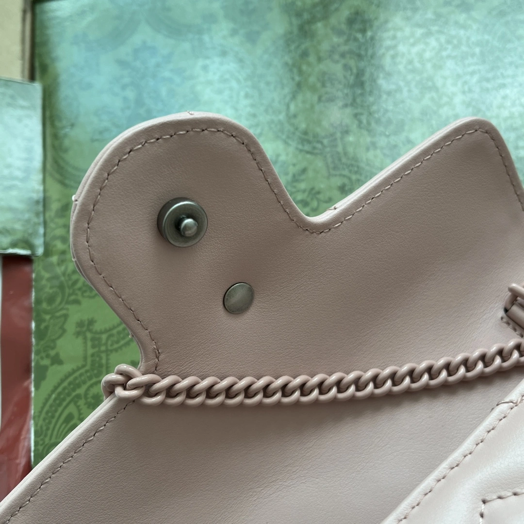 Accurate model Gucci Satchel Bags