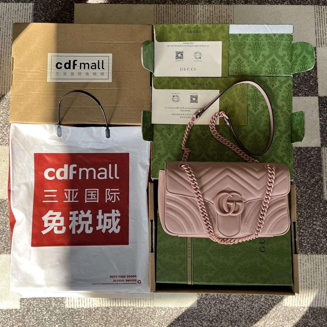 Accurate model Gucci Satchel Bags