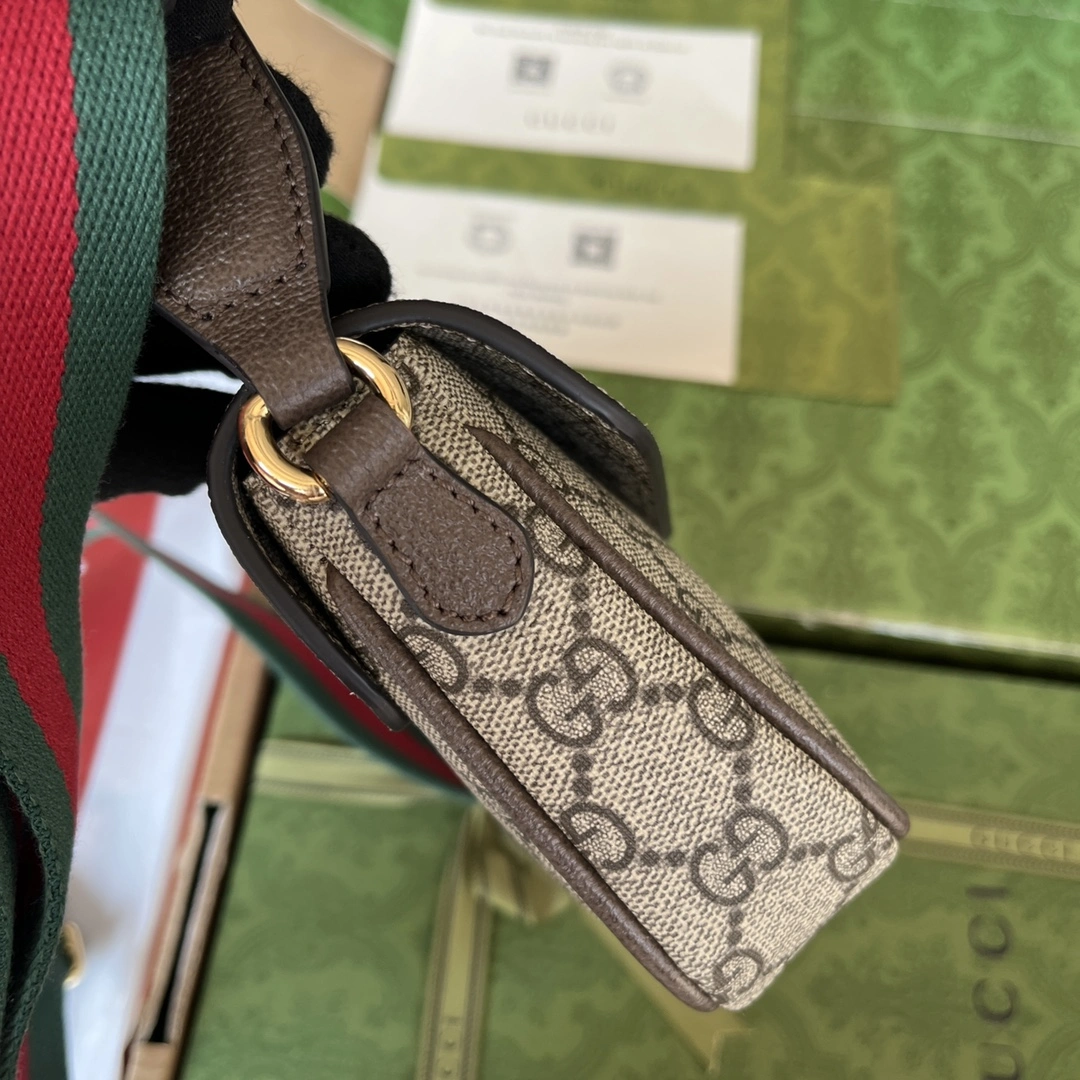 Indistinguishable Gucci Satchel Bags