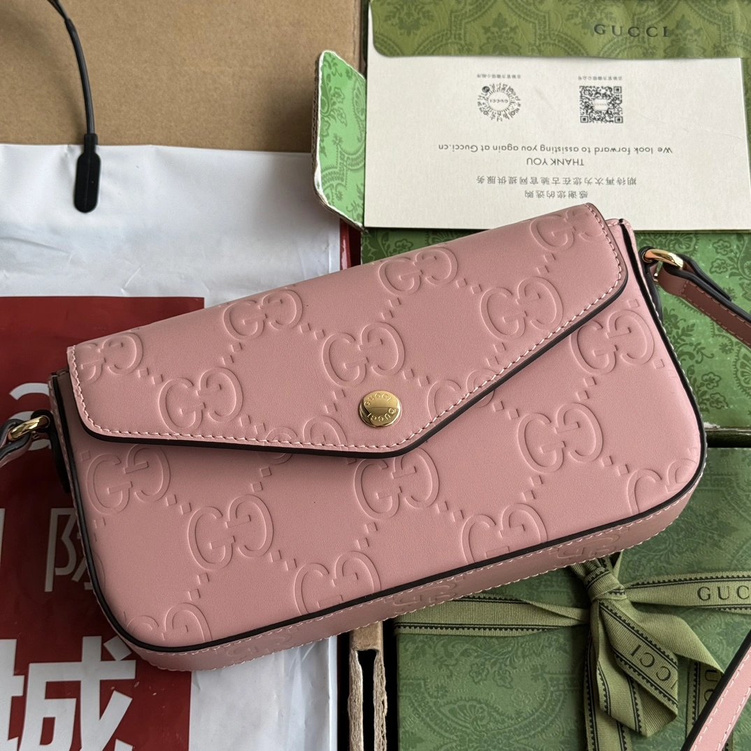 Accurate model Gucci Satchel Bags