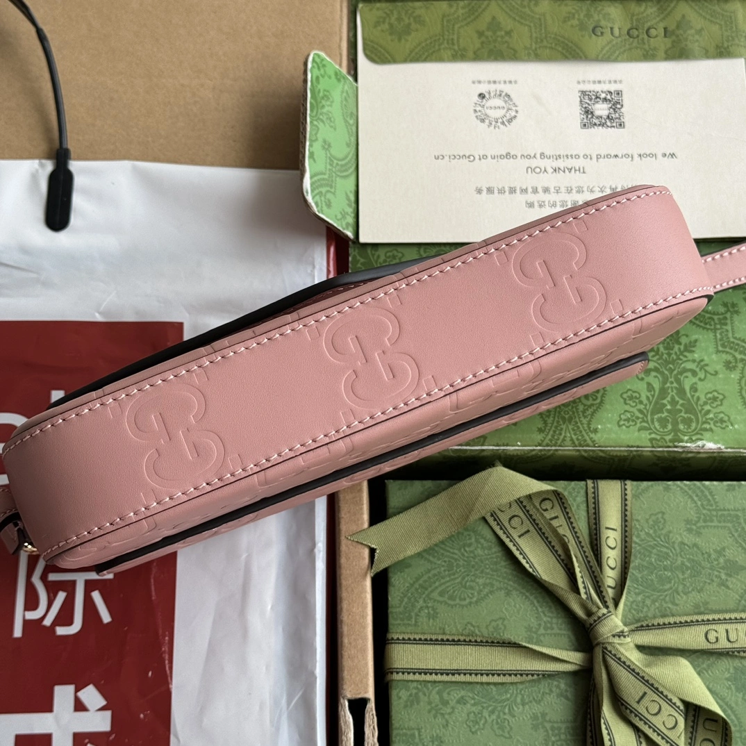 Accurate model Gucci Satchel Bags