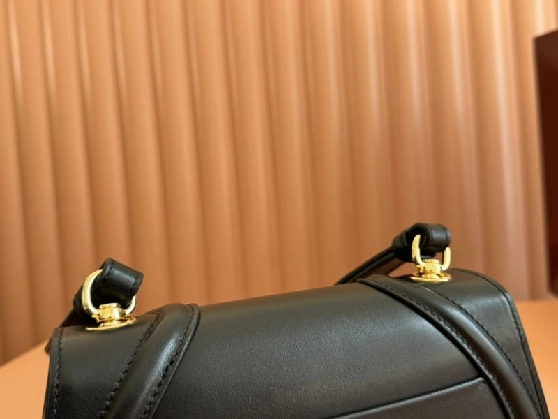 Inexpensive Gucci Satchel Bags