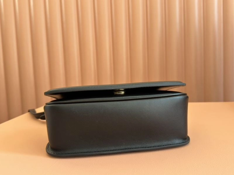 Top match Gucci Satchel Bags