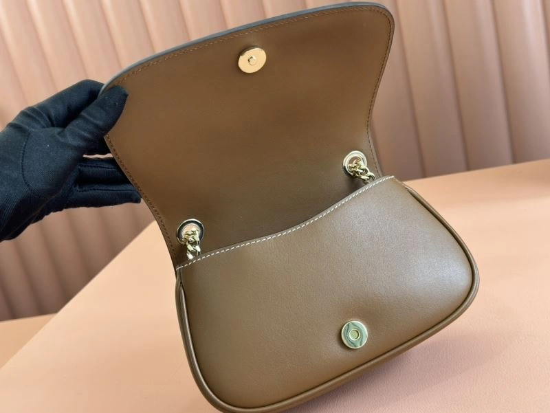 Indistinguishable Gucci Satchel Bags