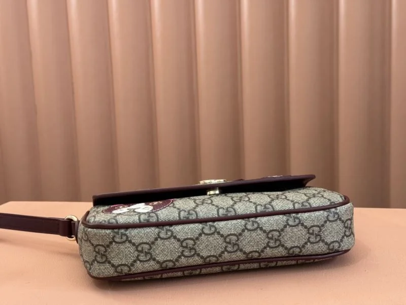 Top mirror Gucci Satchel Bags