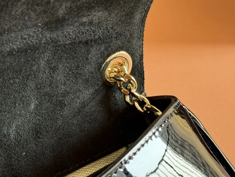 Accurate model Gucci Satchel Bags