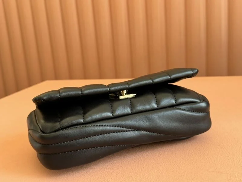 Top match Gucci Satchel Bags