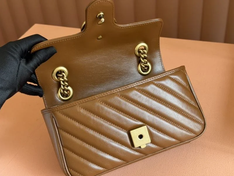 Accurate model Gucci Satchel Bags