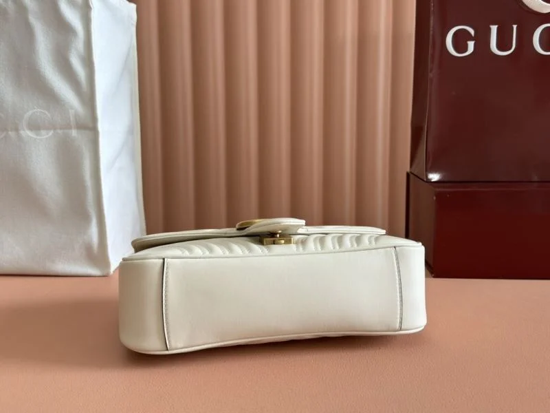 Accurate model Gucci Satchel Bags