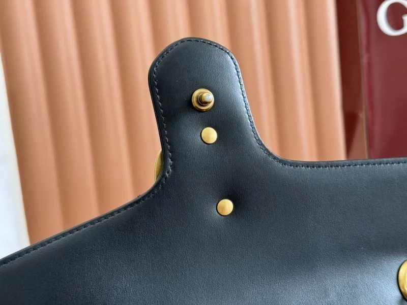 Accurate model Gucci Satchel Bags