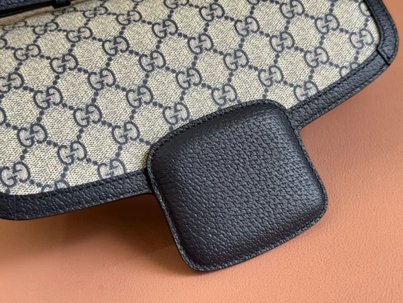 Inexpensive Gucci Satchel Bags