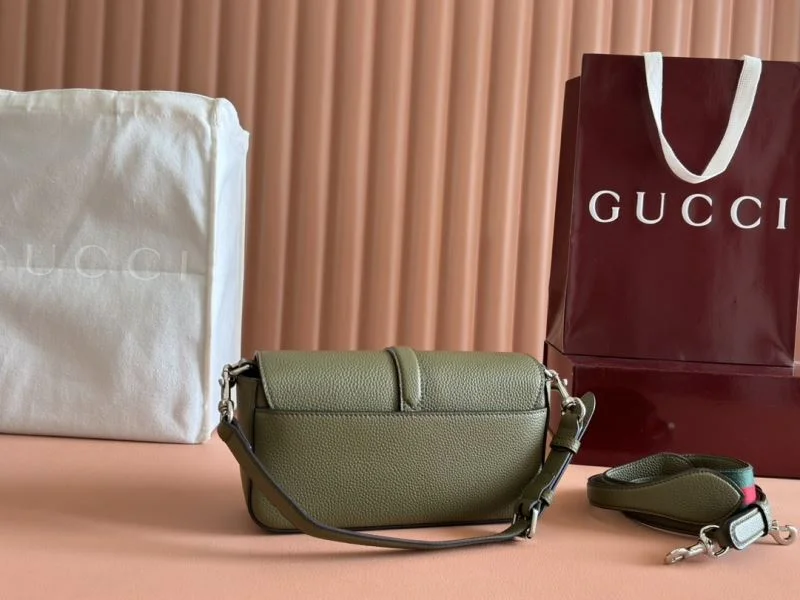 Accurate model Gucci Satchel Bags