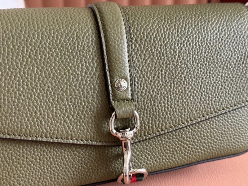 Accurate model Gucci Satchel Bags