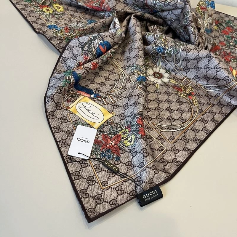 Accurate model Gucci Scarf