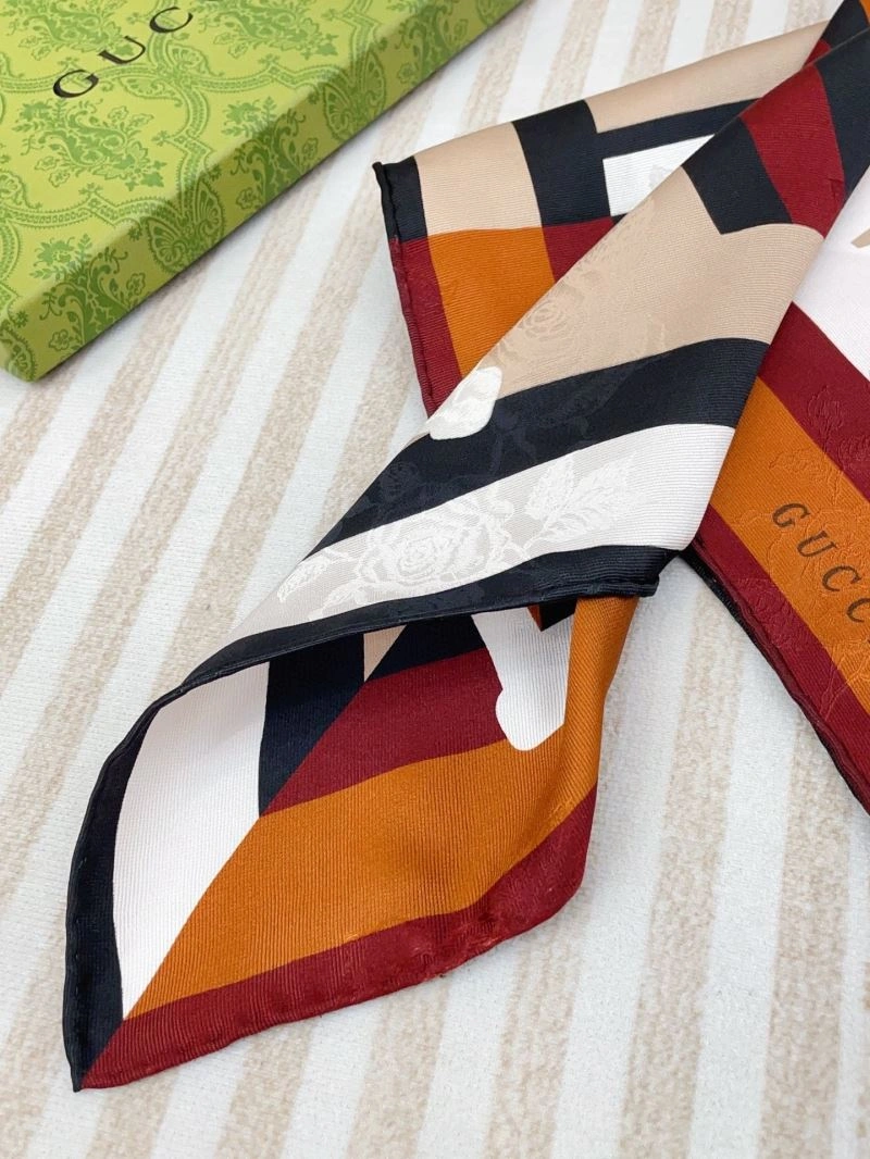 Accurate model Gucci Scarf