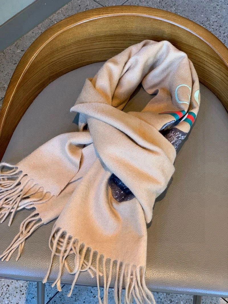 Top match Gucci Scarf