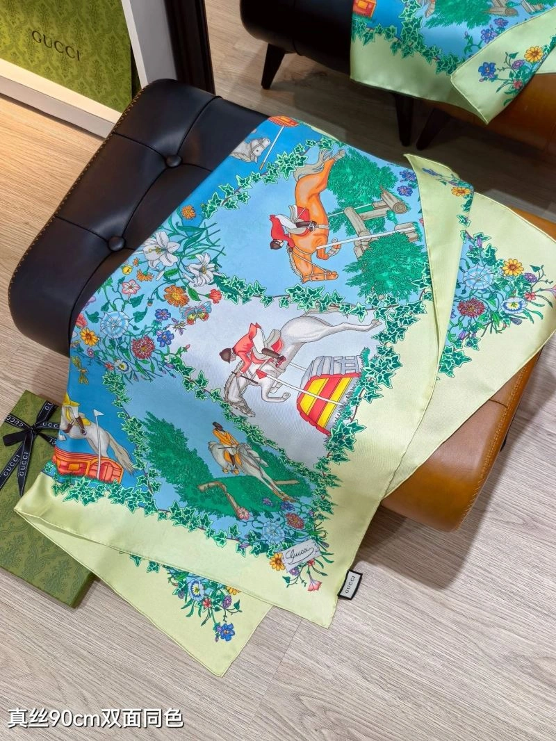 Bargain Gucci Scarf