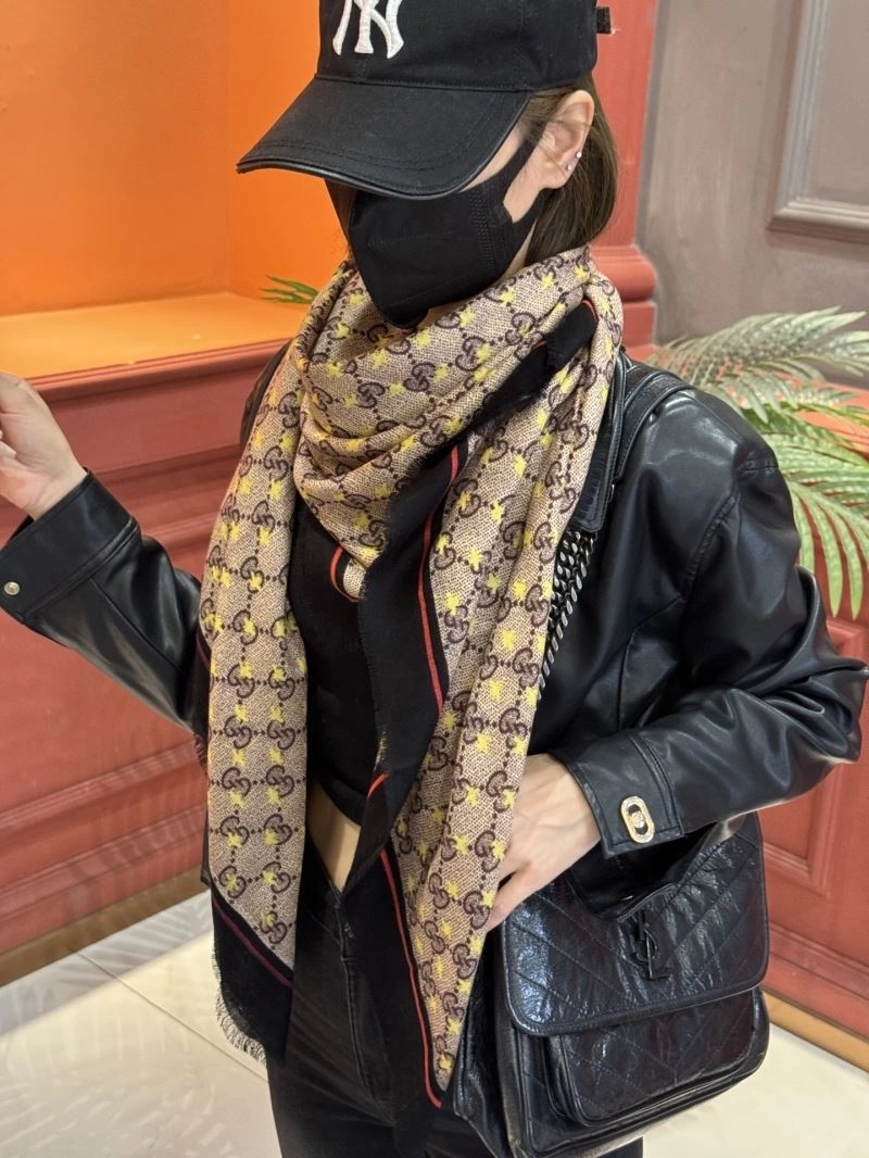 Bargain Gucci Scarf