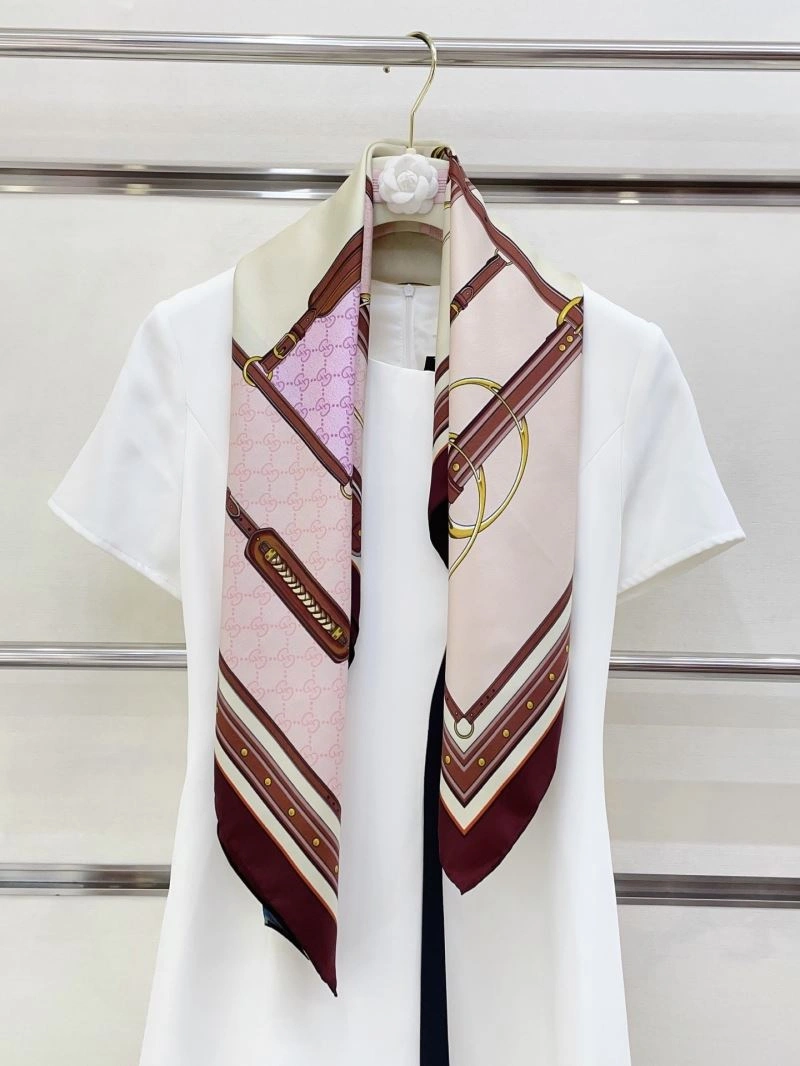 Low-cost Gucci Scarf