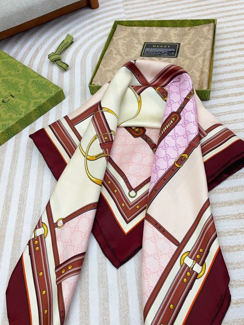 Low-cost Gucci Scarf