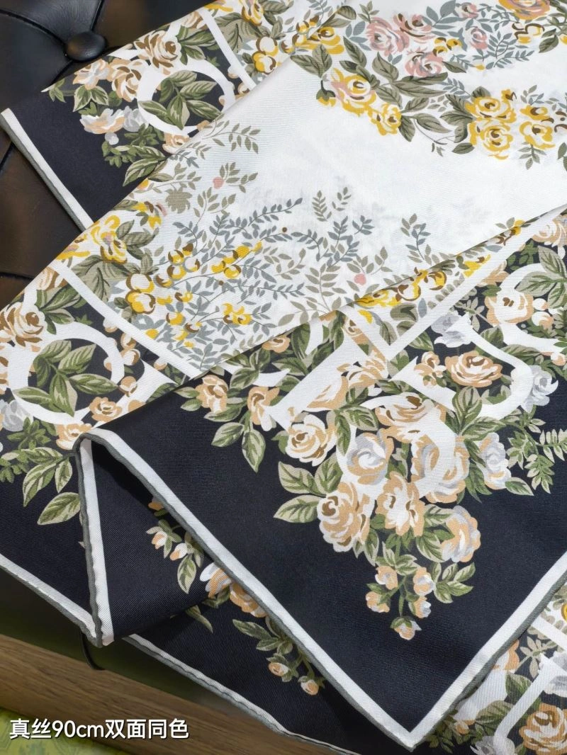 Official Gucci Scarf
