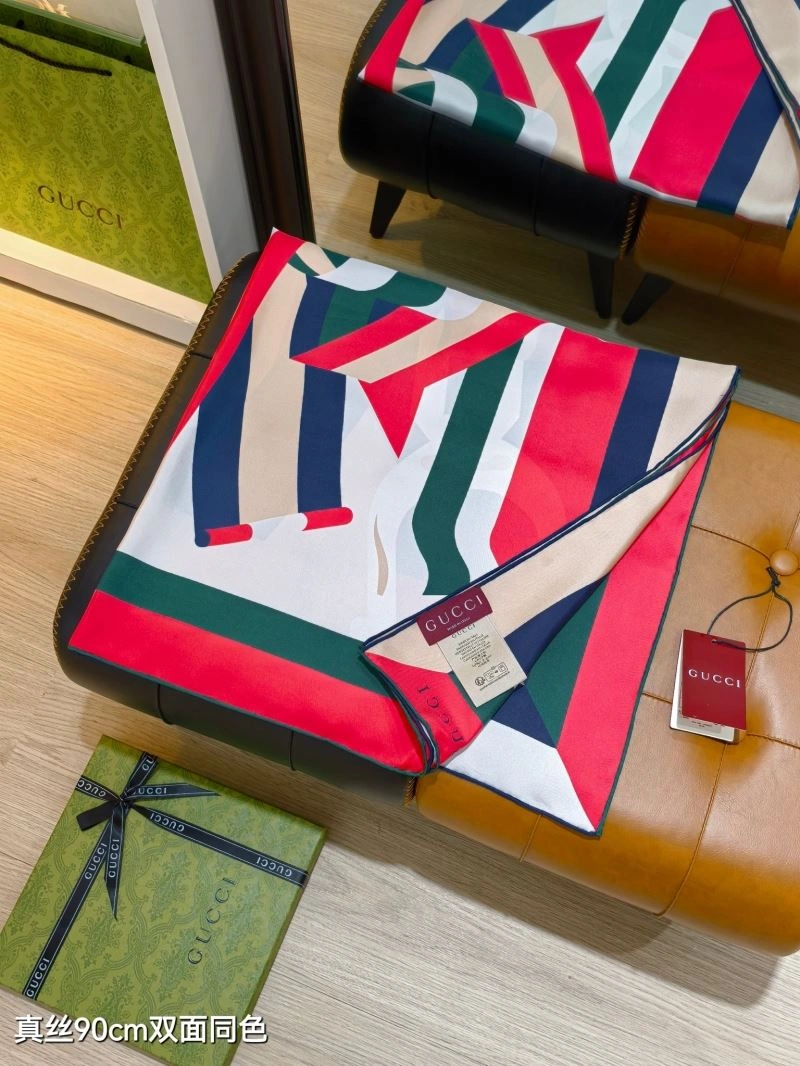 Brand-authenticated Gucci Scarf