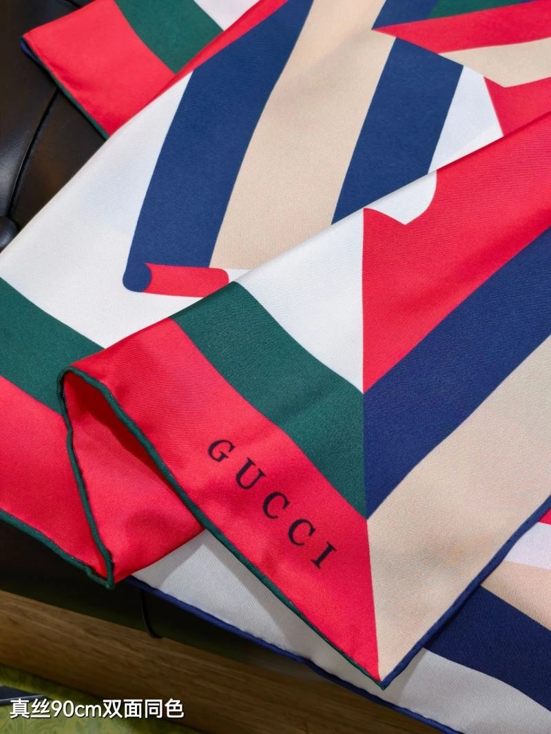 Brand-authenticated Gucci Scarf