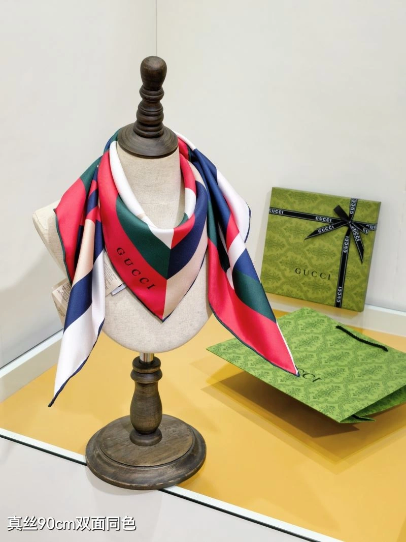 Brand-authenticated Gucci Scarf