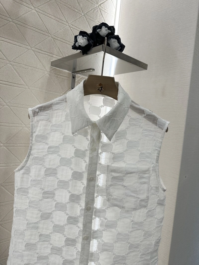 Indistinguishable Gucci Shirts