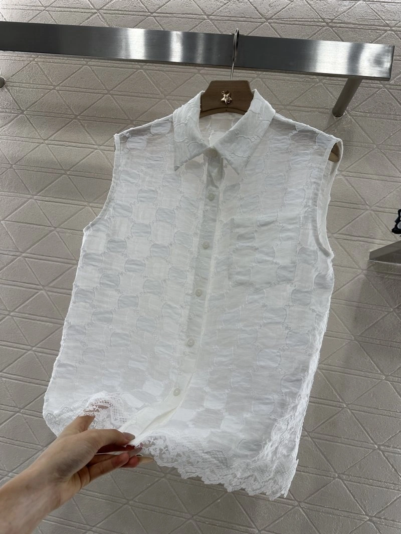 Indistinguishable Gucci Shirts