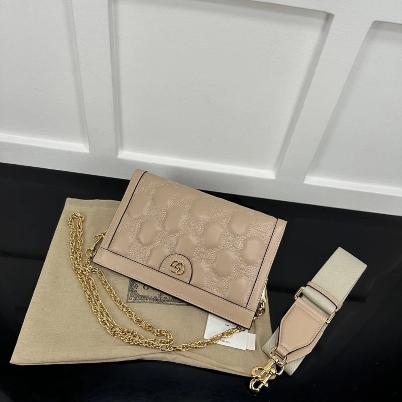 Low-cost Gucci Shopping Bags