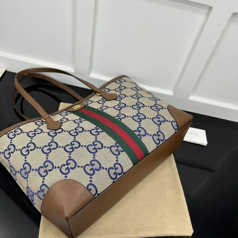 Indistinguishable Gucci Shopping Bags
