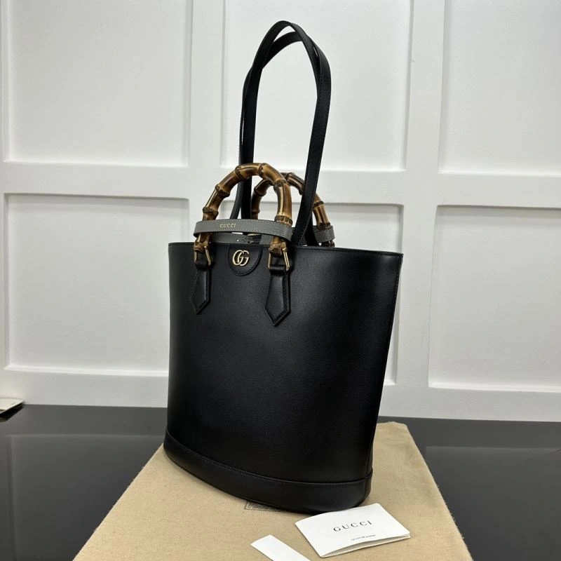 Brand-authenticated Gucci Shopping Bags