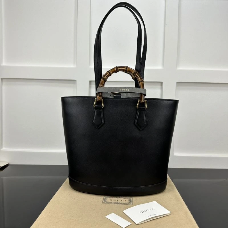 Brand-authenticated Gucci Shopping Bags