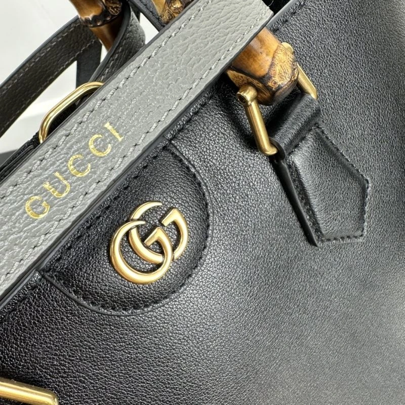 Brand-authenticated Gucci Shopping Bags