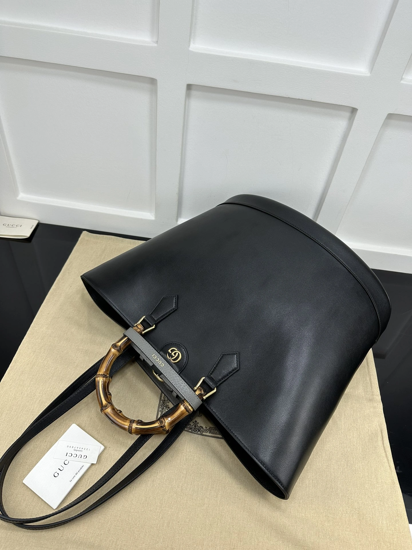 Top mirror Gucci Shopping Bags