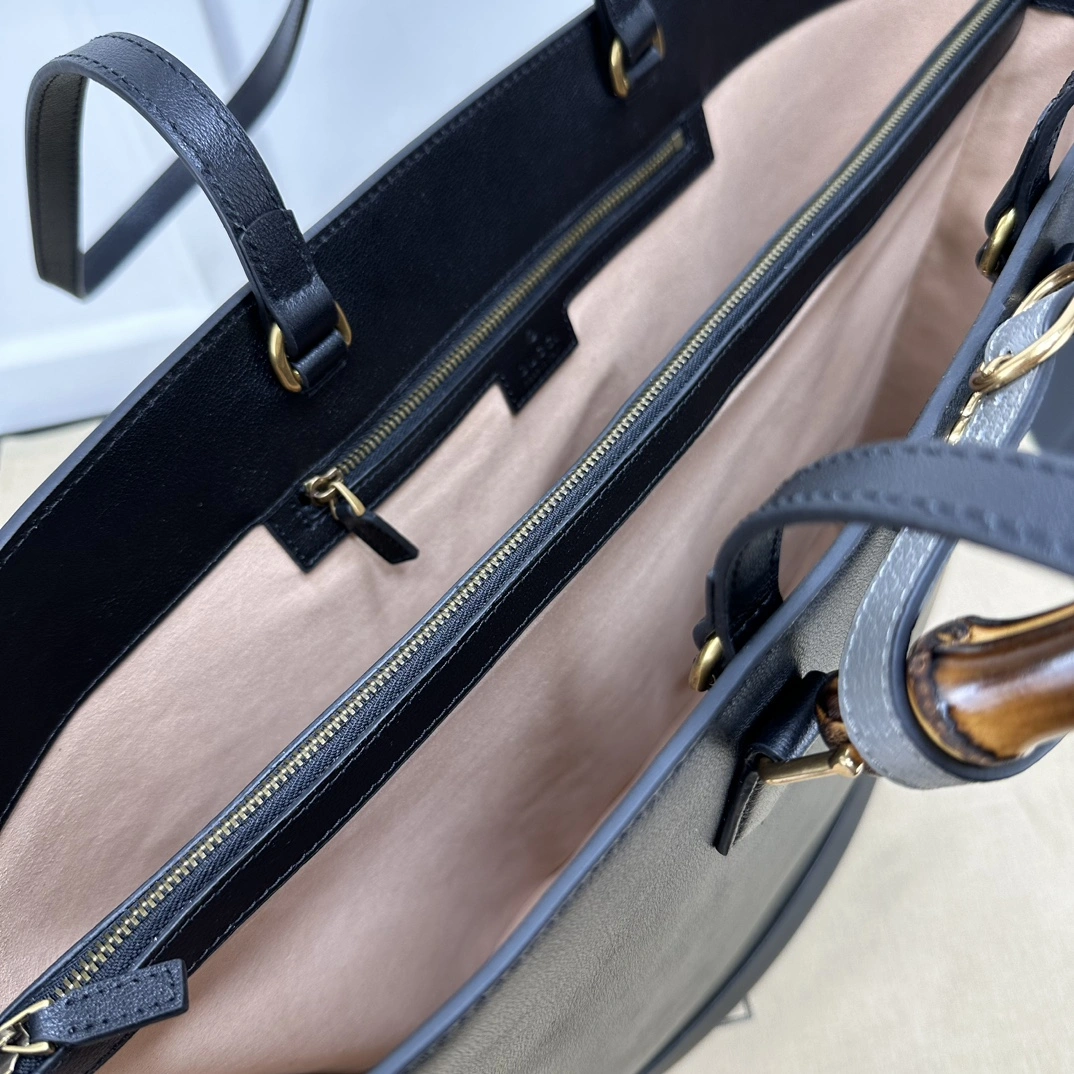 Top mirror Gucci Shopping Bags
