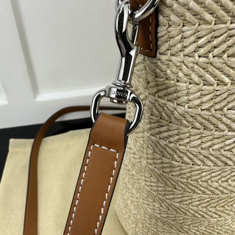 Low-cost Gucci Shopping Bags