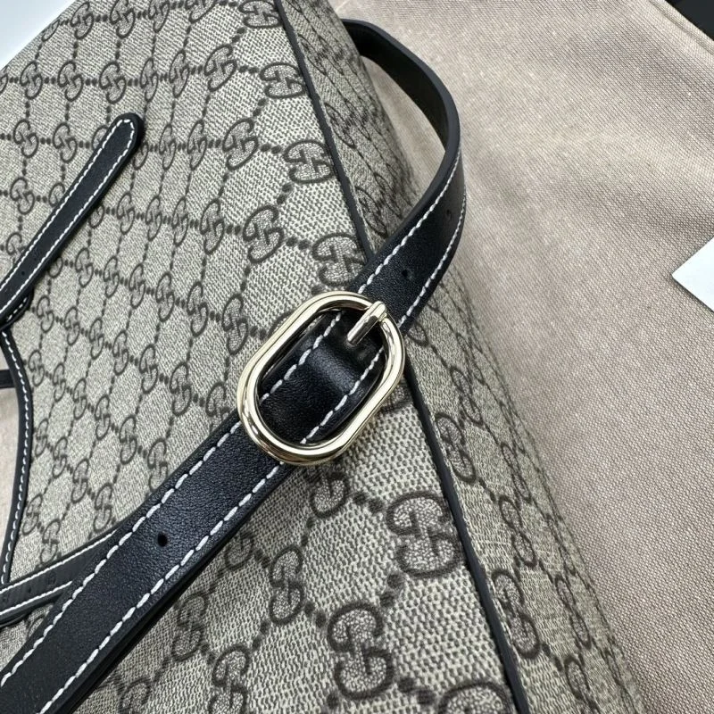 Cut-rate Gucci Shopping Bags