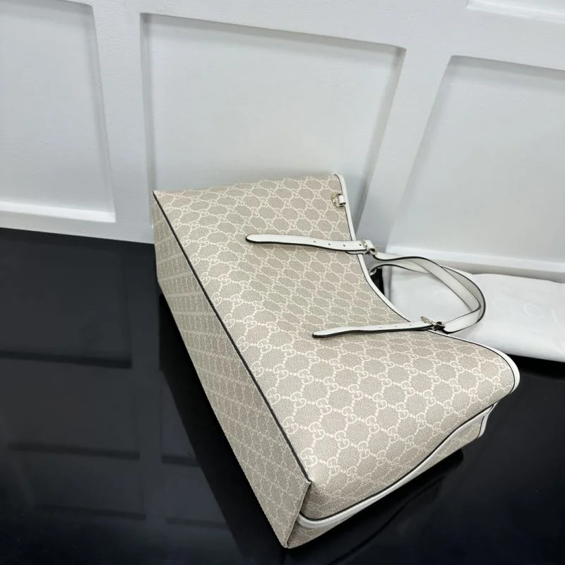 Top match Gucci Shopping Bags