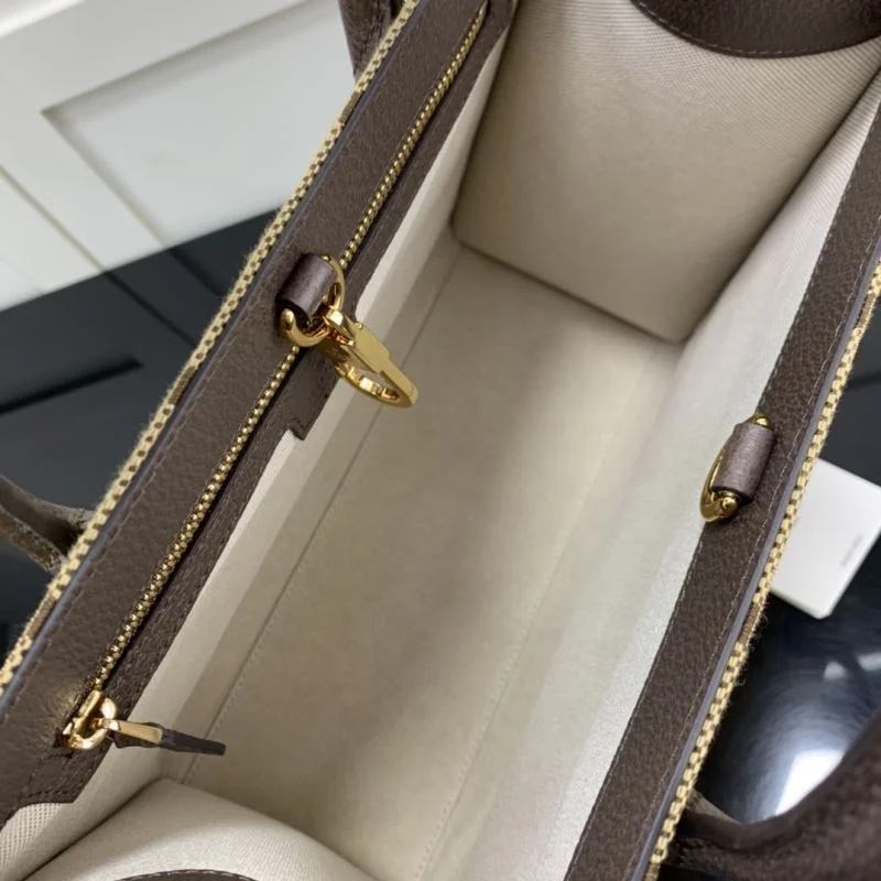 Accurate model Gucci Shopping Bags
