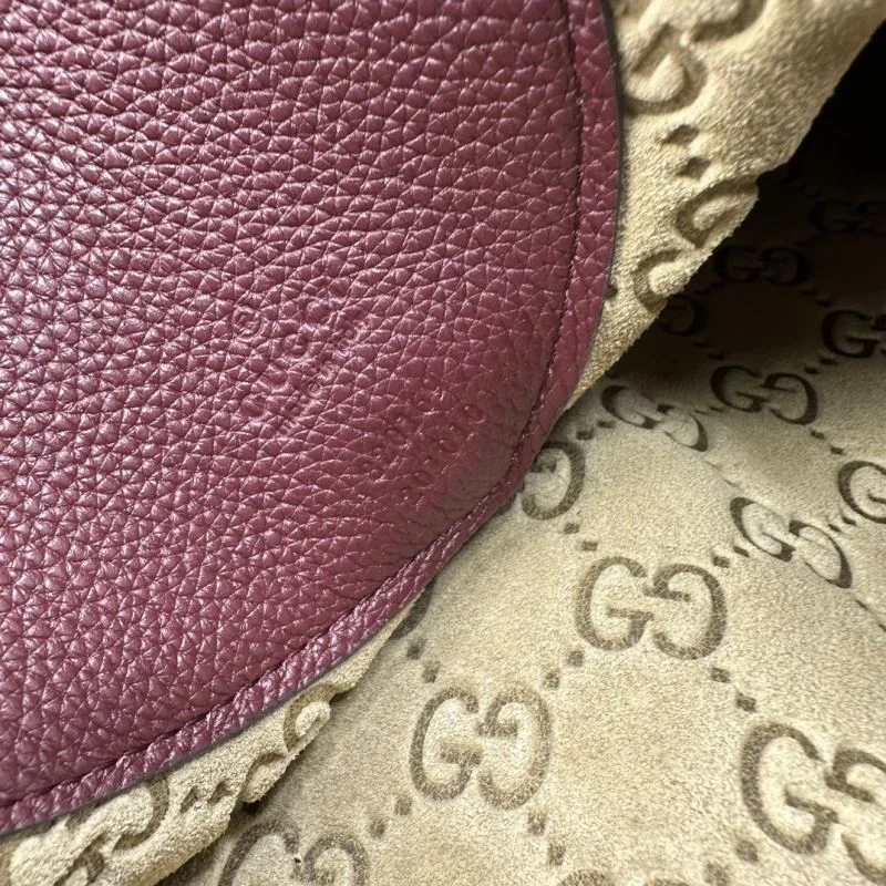 Reasonably priced Gucci Shopping Bags