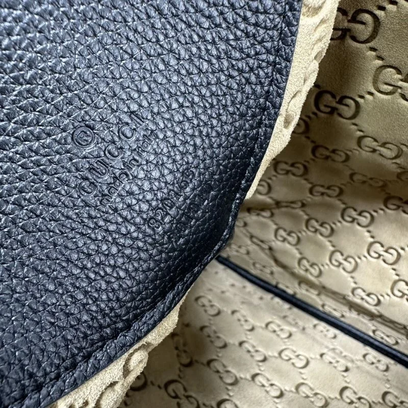Brand-authenticated Gucci Shopping Bags