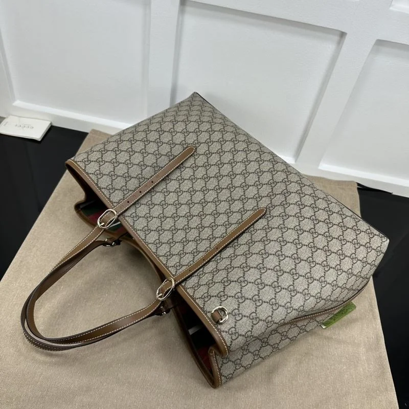 Indistinguishable Gucci Shopping Bags